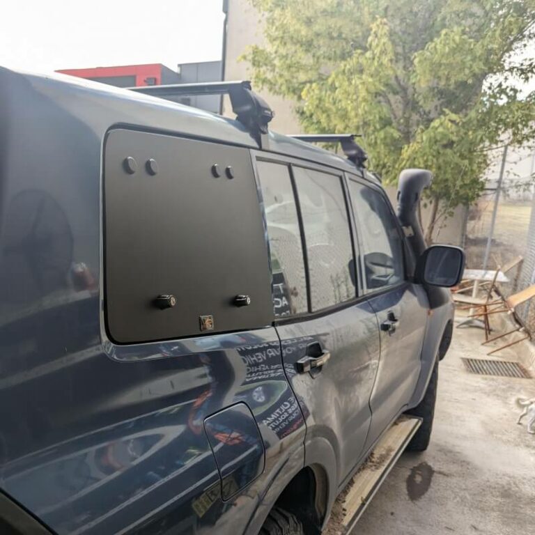 Emuwing Gullwing Window - Mitsubishi Pajero Gen2 (1991-1998)